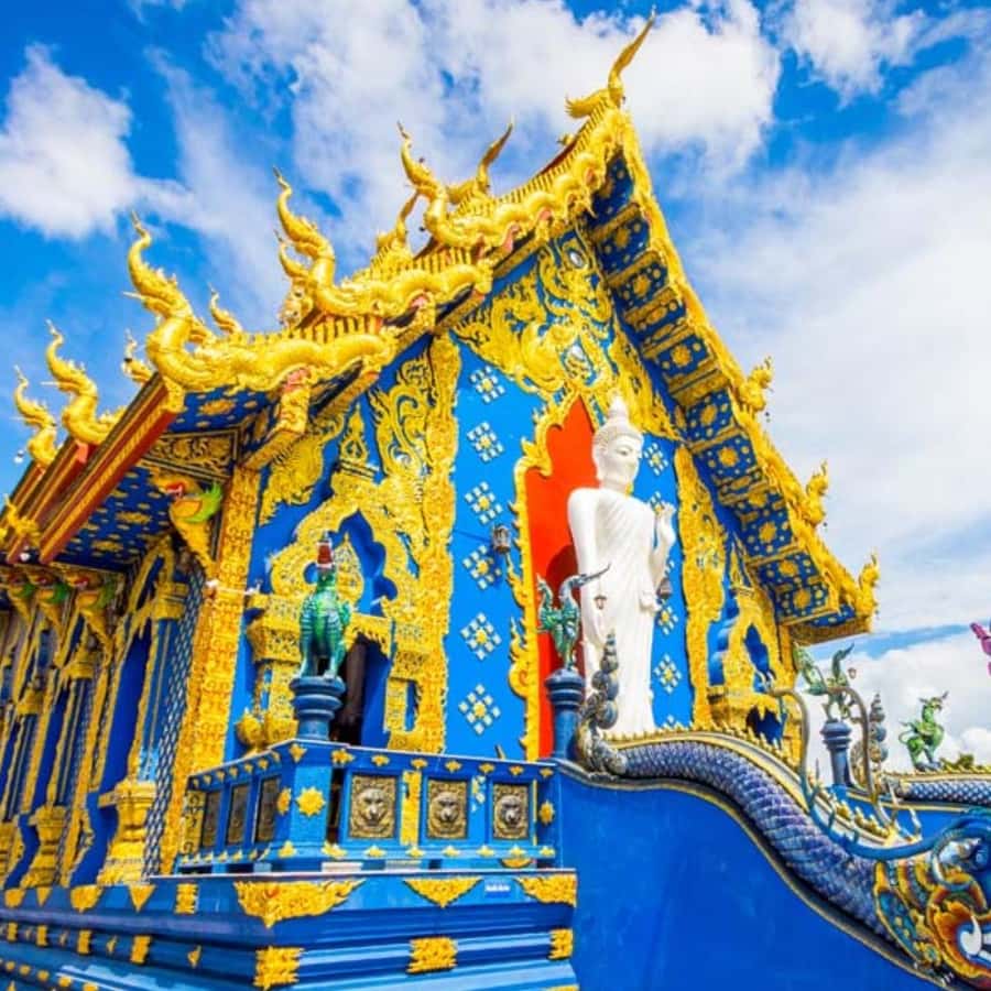 Chiang Mai: White, Blue & Big Buddha Temples in Chiang Rai | GetYourGuide