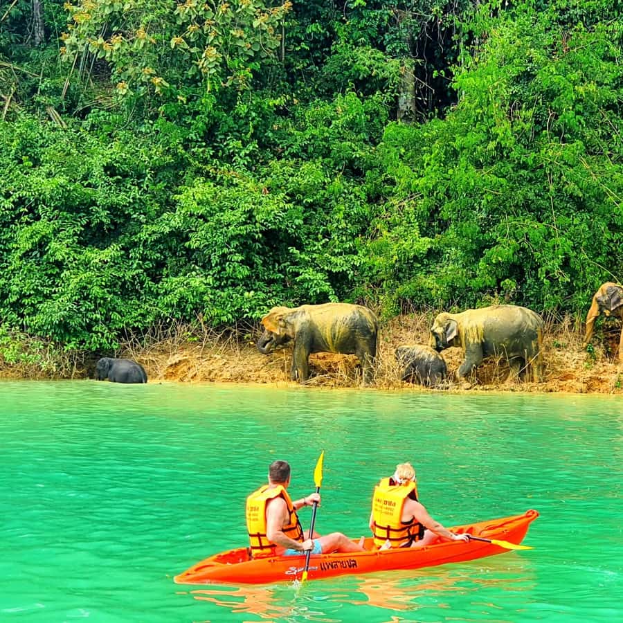 Von Krabi: 2 Tage/1 Nacht Cheow Lan Lake Raft-Resort mit Flug oder ...