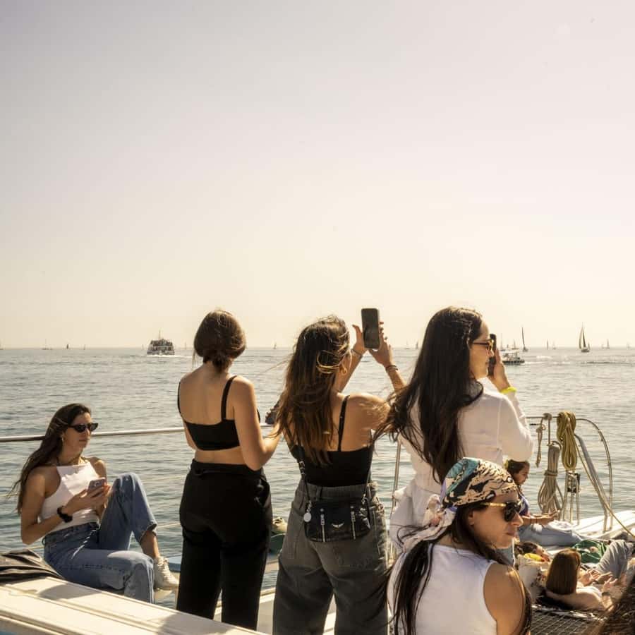 Barcelona: Shared cruise with chill music (+welcome drink) | GetYourGuide