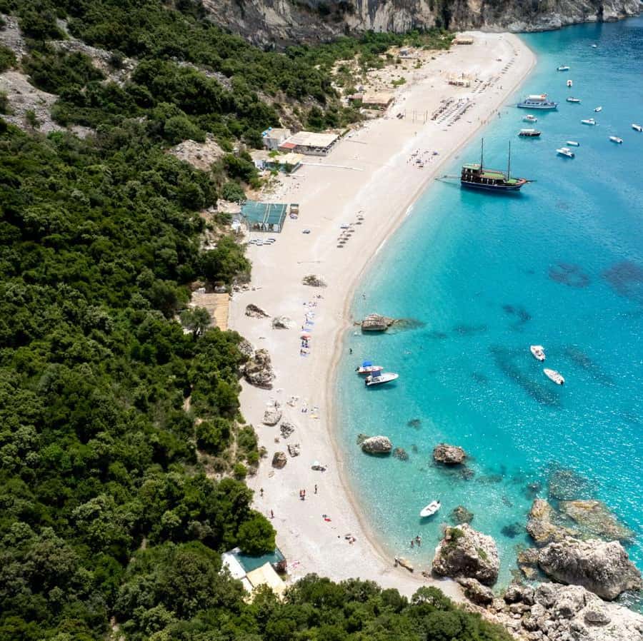 Tour en bateau de Saranda à Krorez, Kakome et aux grottes de Breshkave ...