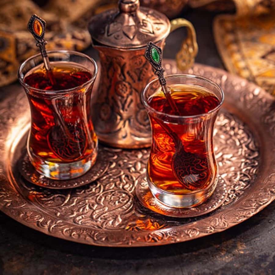 L'Aquila: Persian Carpet Tour with Tea and Q&A | GetYourGuide