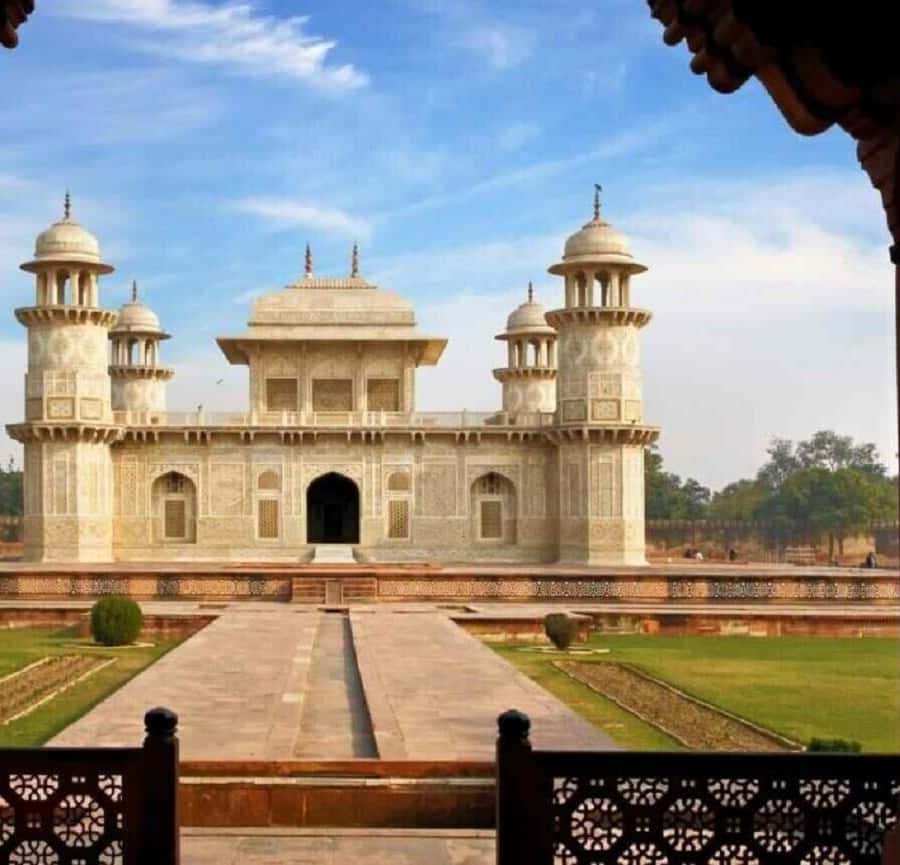 Von Delhi: Taj Mahal, Agra Fort & Baby Taj – private Tagestour ...