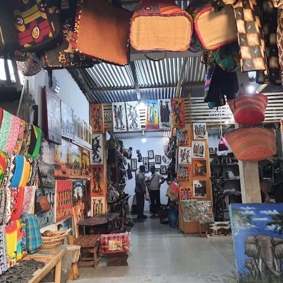 Dar es Salaam: Art & craft market tour and shopping | GetYourGuide