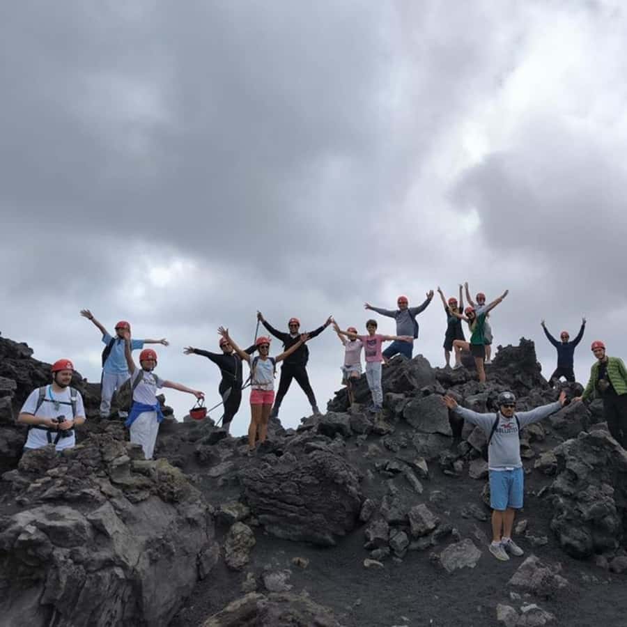 Catane, randonnée sur l'Etna avec guide et téléphérique à 3000 mètres ...