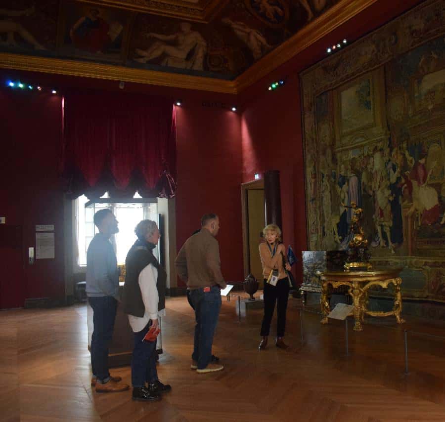 Paris: Best of the Louvre Guided Tour with Pre-booked Ticket | GetYourGuide