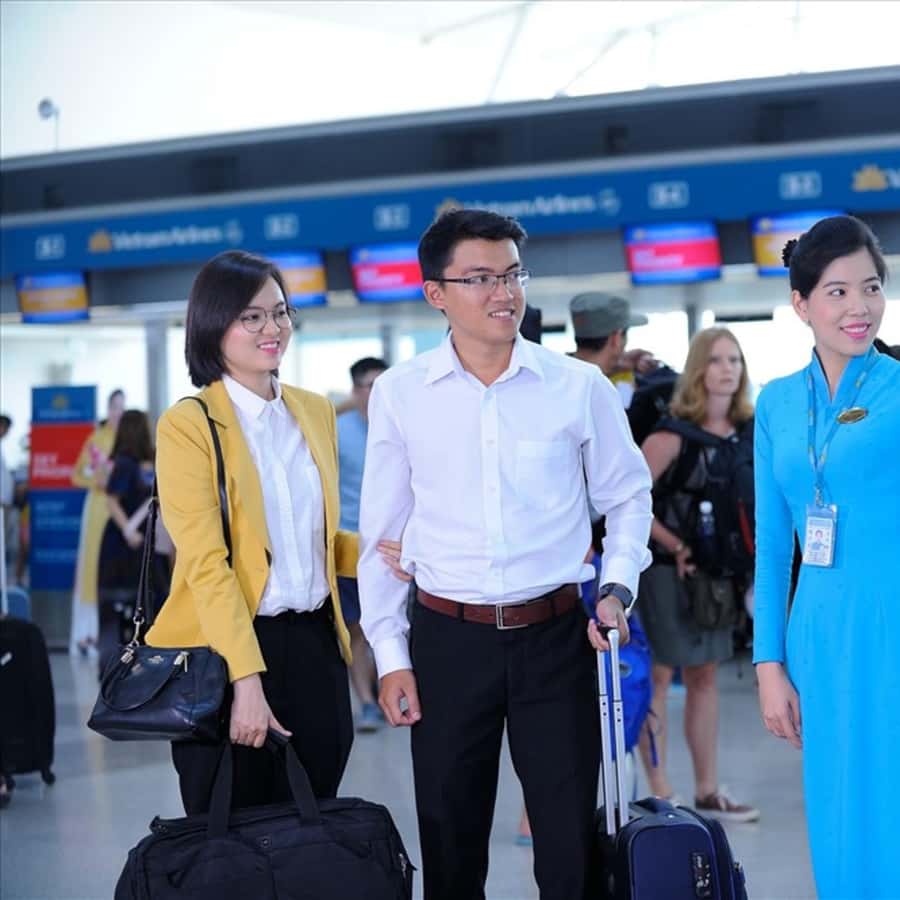 From Ho Chi Minh Airport: Fast Track Immigration Service | GetYourGuide