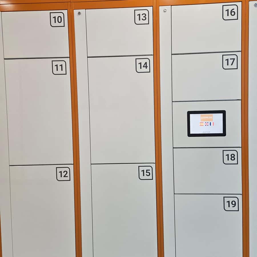 Locker Luggage storage near Sagrada Familia 24H Barcelona | GetYourGuide