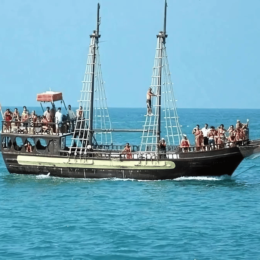 Djerba : Excursion en bateau pirate sur l'île de Flamingo avec déjeuner | GetYourGuide