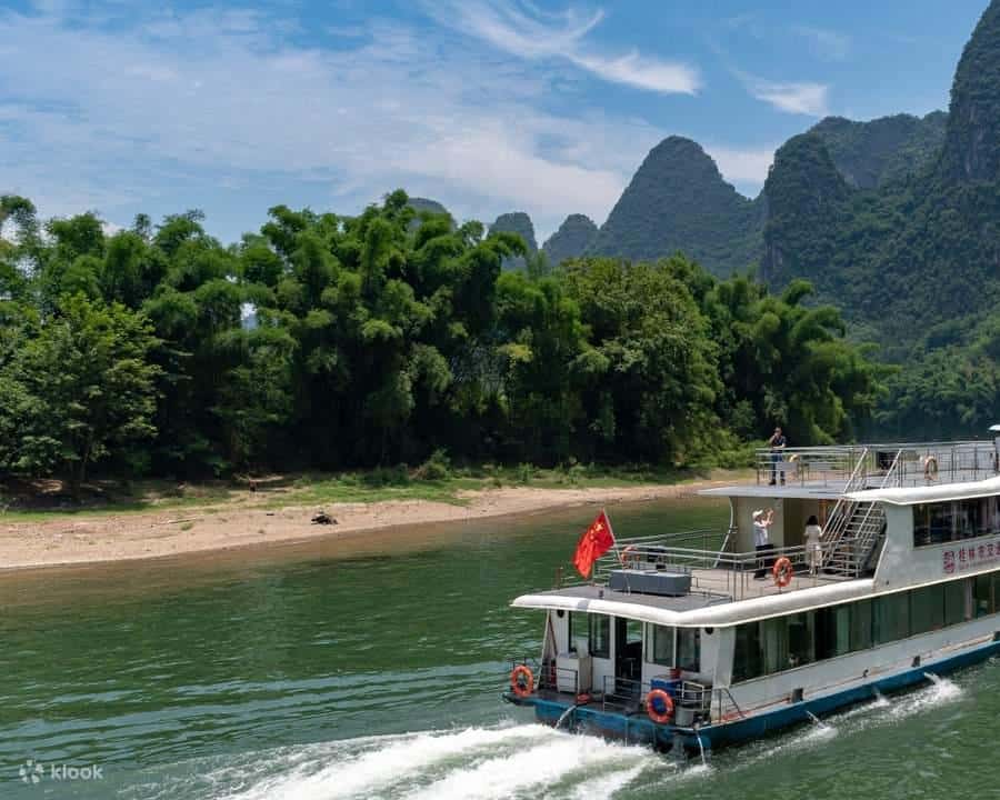 Guilin: 3-Day Private Tour with Longsheng&Cruise to Yangshuo | GetYourGuide
