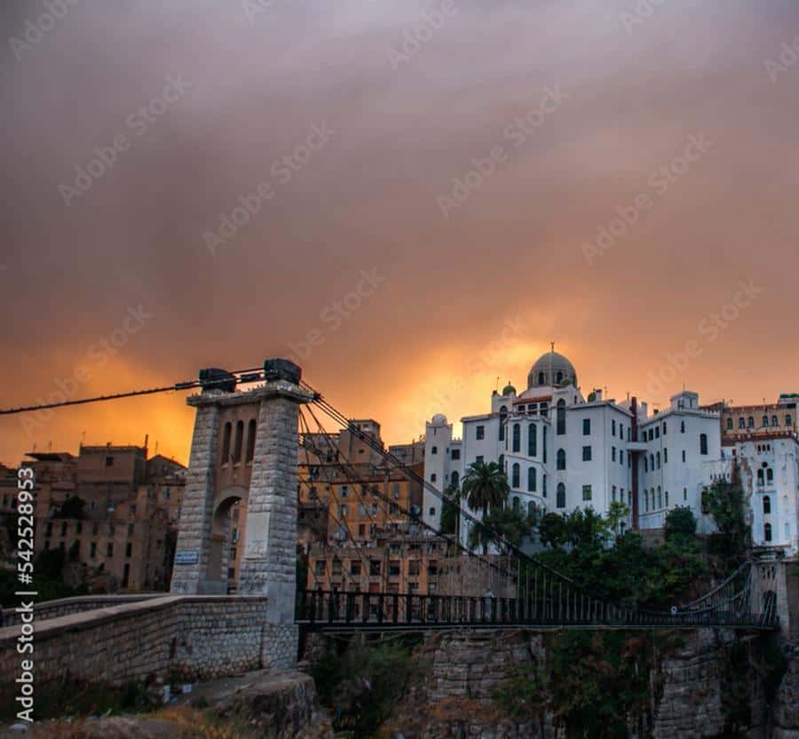 Constantine : visite privée à pied avec trajet en téléphérique ...