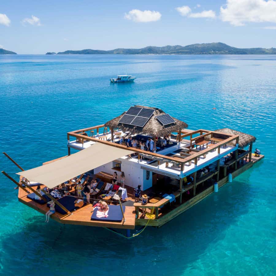 Fiji: escursione al Cloud 9 Floating Bar and Pizzeria | GetYourGuide