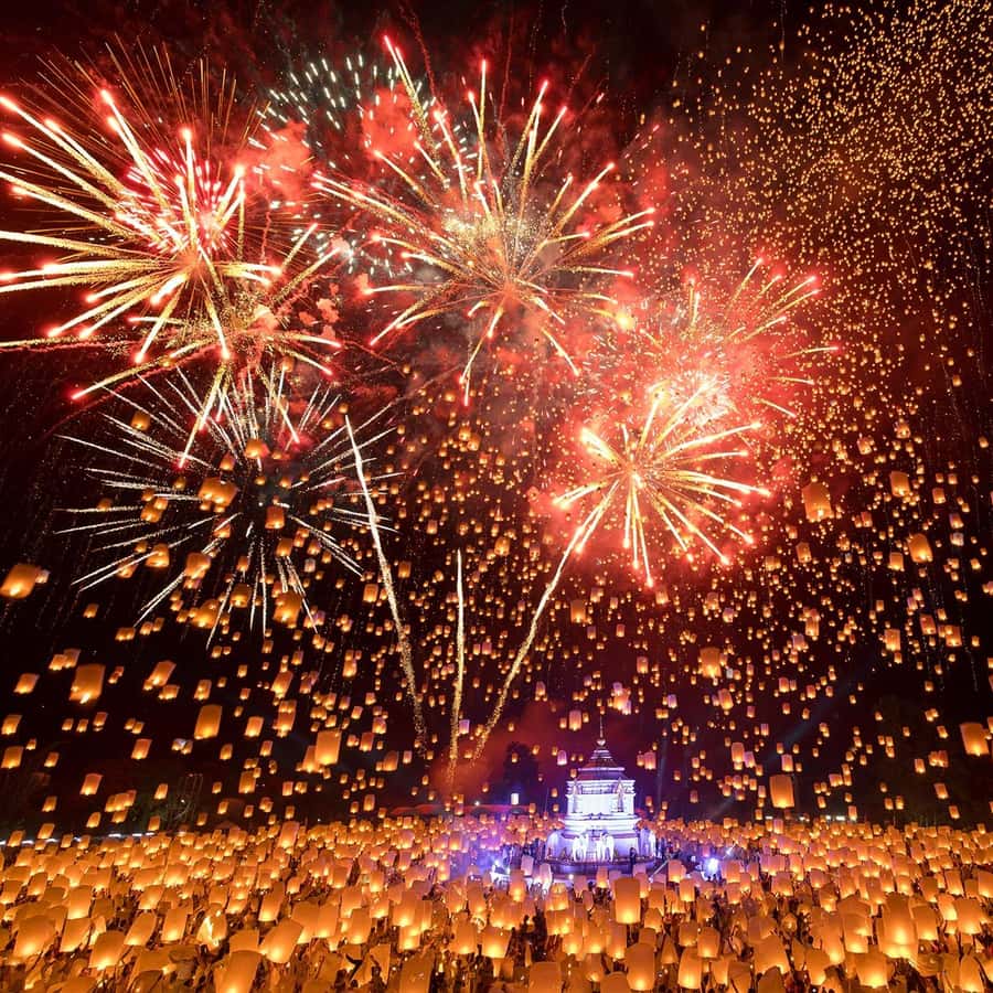 Chiang Mai 2025 CAD Yi Peng Sky Lantern Festival (officiel) | GetYourGuide