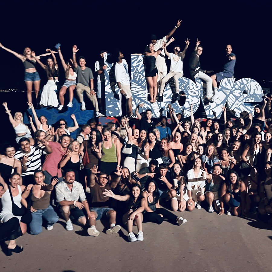 Sympa : tournée des bars/pubs avec shots gratuits et entrée VIP | GetYourGuide