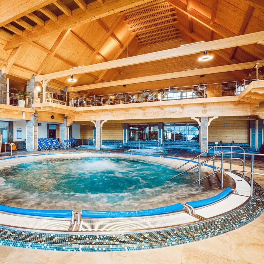 Cracovie : Zakopane, thermes et téléphérique | GetYourGuide