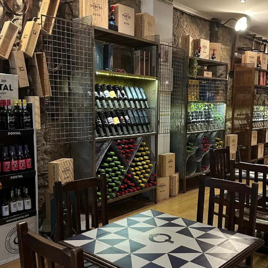 6 bridges cruise with 1 Port wine tasting at Rodrigo's wine bar ...