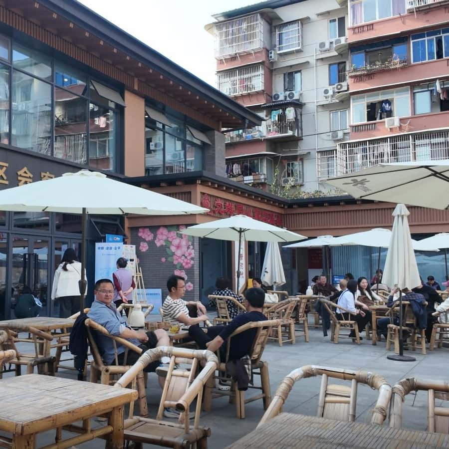 Chengdu : promenade dans le quartier de Yulin Block et visite du marché local | GetYourGuide