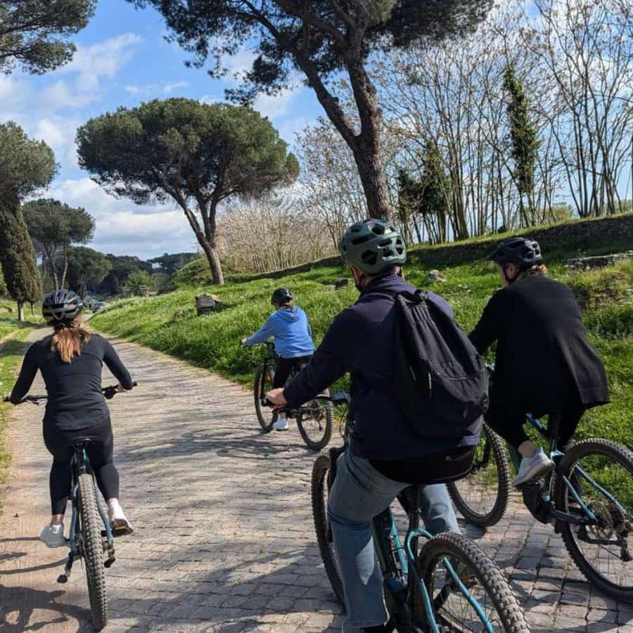Rom: Appia Antica & Antikes unterirdisches Labyrinth mit dem Ebike ...