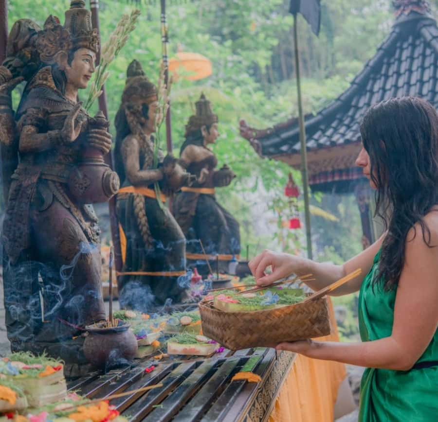 Taman Beji Griya Waterfall: Holy Bathing/Soul Retreat Ritual | GetYourGuide