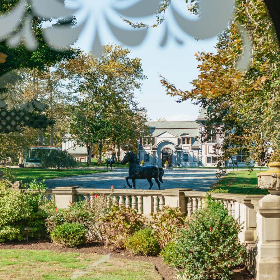 Newport: Scenic Trolley Tour | GetYourGuide