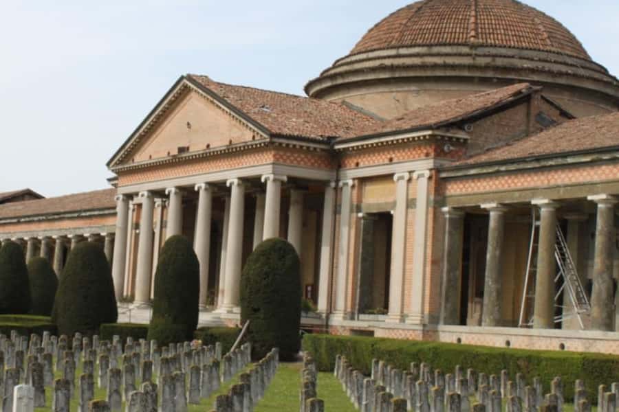 Visite du cimetière de San Cataldo : un récit de l'histoire de Modène ...