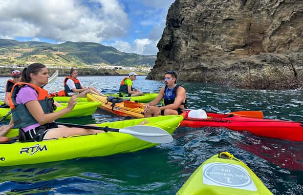 Vila Franca do Campo: rannik ja saare koopad giidiga kajakimatk ...