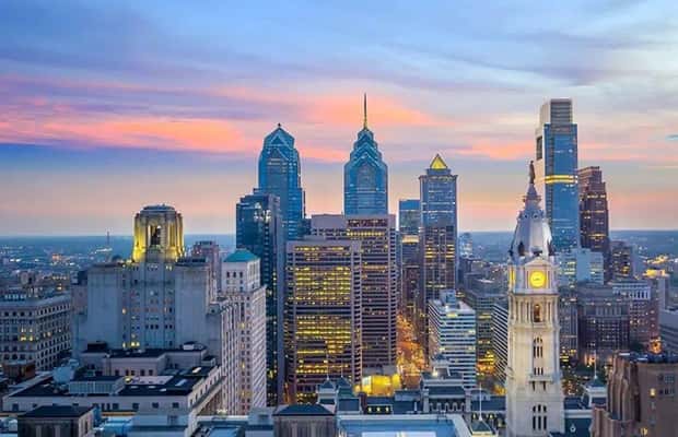 Philadelphia: Quick Hop Helicopter Ride over Delaware River | GetYourGuide