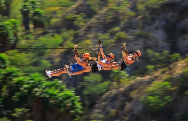 Los Cabos: Monster Zip Line bij Wild Canyon | GetYourGuide