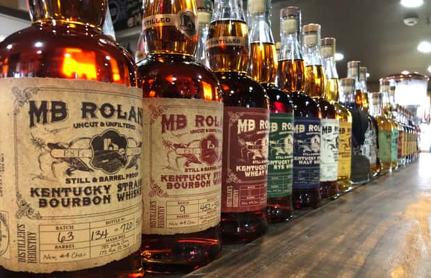 Pembroke : visite et dégustation de la distillerie MB Roland | GetYourGuide