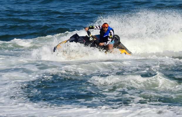 Alicante Port Jet Ski 1h (2pax) et City Bikes (toute la journée ...