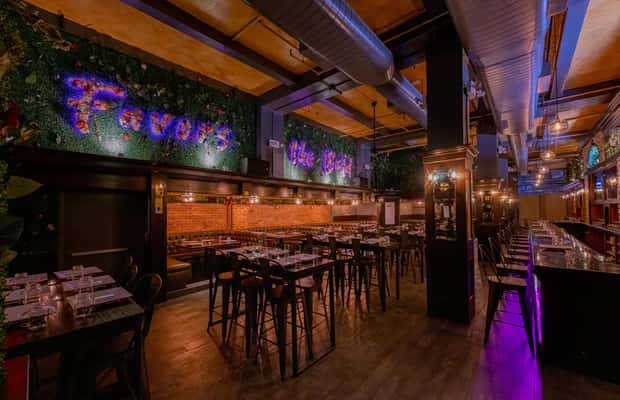 NYC: New Year's Eve at The Dean w/ 5 Hour Top Shelf Open Bar | GetYourGuide