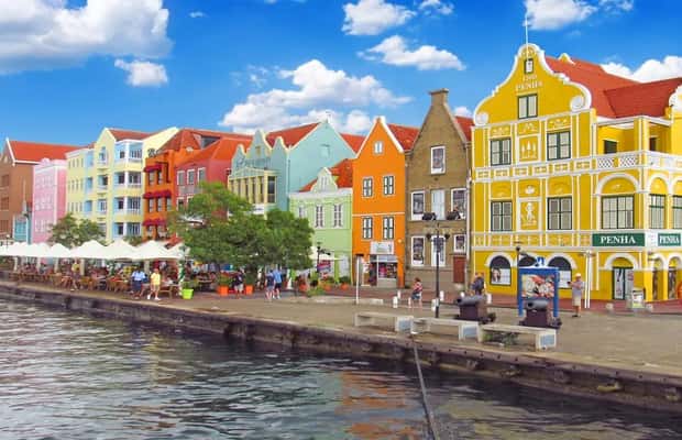 Willemstad: Walking Tour of Punda’s Color, Culture & Charm | GetYourGuide