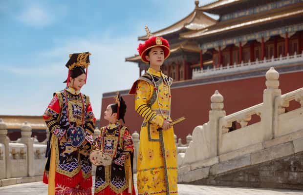 Beijing: Hanfu Experience & Photo Shoot – Family & Couples | GetYourGuide