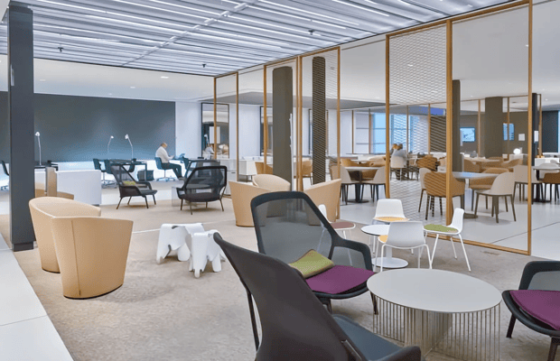Barcelona: El Prat Airport Sala VIP Lounge Access | GetYourGuide