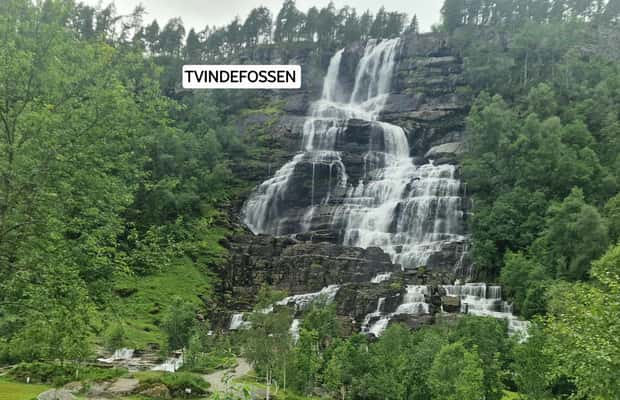 Flåm: Tvindefossen Waterfalls, Stalheim, Gudvangen Tour | GetYourGuide