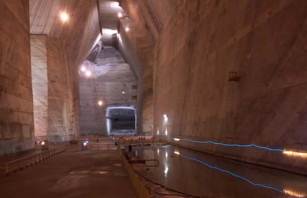 Vanuit Boekarest: dagtrip naar de zoutmijn van Slanic Prahova ...