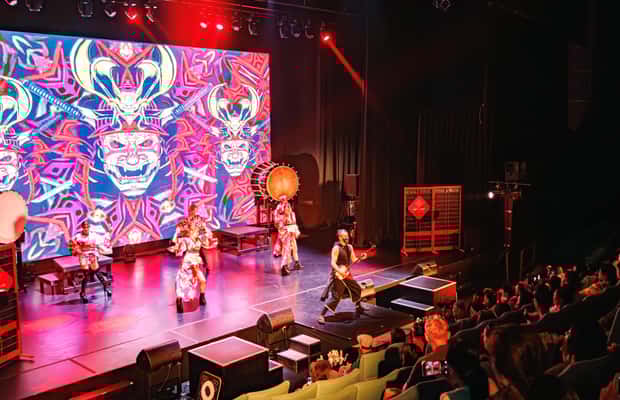 OSAKA：NIGHT FUSION Japanese Taiko Kabuki Samurai Dance show | GetYourGuide