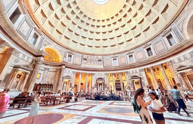 Rome: Pantheon Entry Experience with Host & Interactive App | GetYourGuide