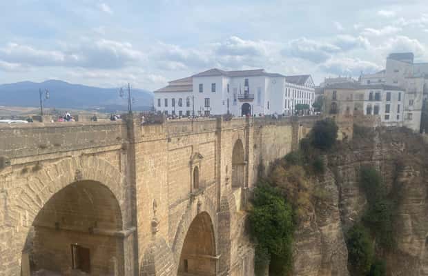 fra Estepona: Ronda, inklusive transport Cafe tyrefægterarena Tapas ...