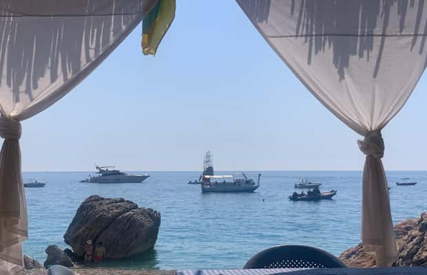 Krorez Beach: Traditional Albanian Lunch by the Sea | GetYourGuide