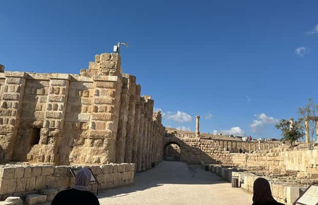 Amman Jerash: Tour of Ancient Roman Ruins | GetYourGuide