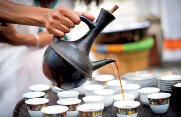 アディスアベバ：伝統的なエチオピアのコーヒーセレモニー・ツアー | GetYourGuide