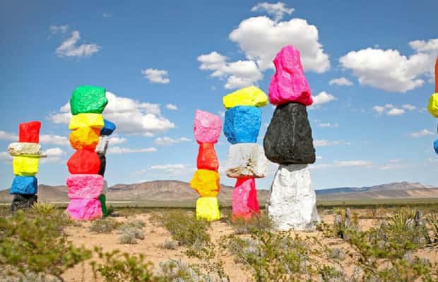 Von Las Vegas aus: Hoover Dam, Boulder City und 7 Magic Mountains ...