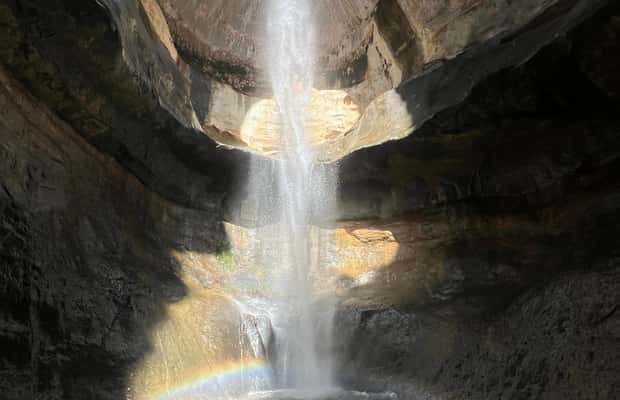 Golden Gate Highlands: Cathedral Cave Guided Hike Clarens | GetYourGuide
