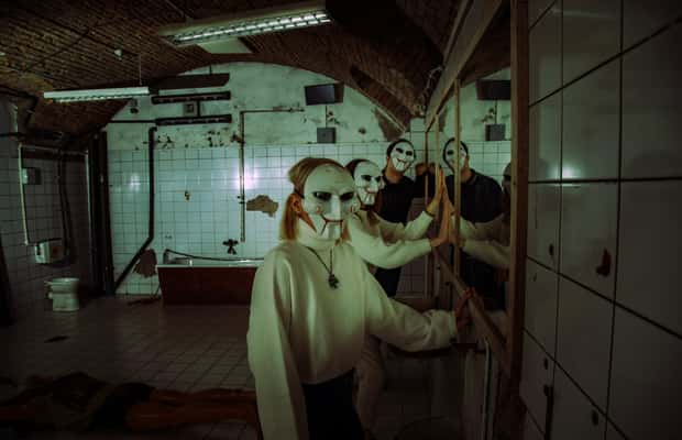 The Real Saw | Escape Room by PÁNiQ SZOBA | GetYourGuide