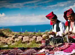 Puno: Zweitägiger Ausflug nach Uros, Amantani und Taquile | GetYourGuide