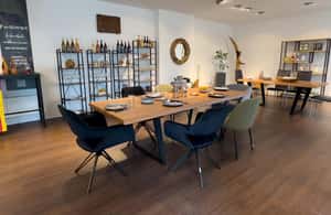 Neu-Ulm: Mallorcan wine or gin tasting with snacks | GetYourGuide