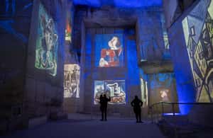 Les Baux-de-Provence: Carrières des Lumières Picasso ticket | GetYourGuide