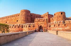 From Delhi: Taj Mahal and Agra Day Tour by Super-fast Train | GetYourGuide