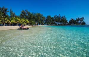 Roatán: Beach Break with Transportation | GetYourGuide