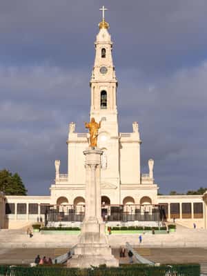 Fatima Holy Land tour | GetYourGuide